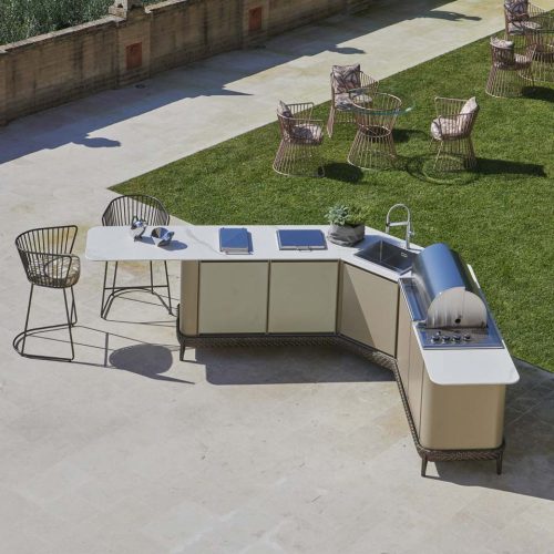 Luxury Outdoor Kitchens - DFN Luxury Outdoor Furniture and Projects